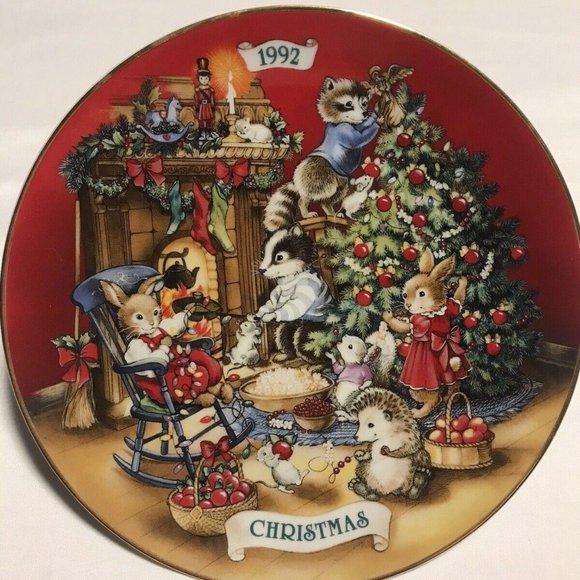 Avon | Holiday | Vintage Avon 992 Sharing W Friends Collector Plate ...